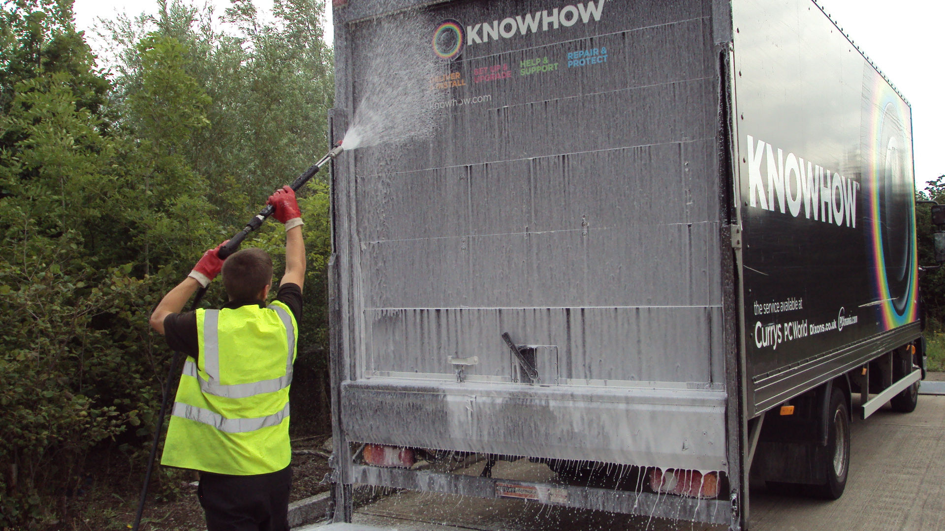 Interior and Exterior Mobile Truck Cleaning and Washing